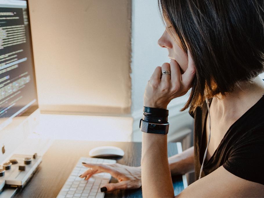 Qué son los hooks y cómo utilizarlos en tu proyecto con React - Paradigma